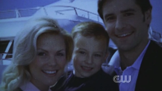 Laura Queen | Wiki SMALLVILLE | Fandom