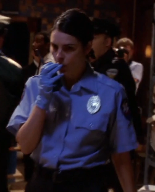 Female EMT (Noir) | Smallville Wiki | Fandom