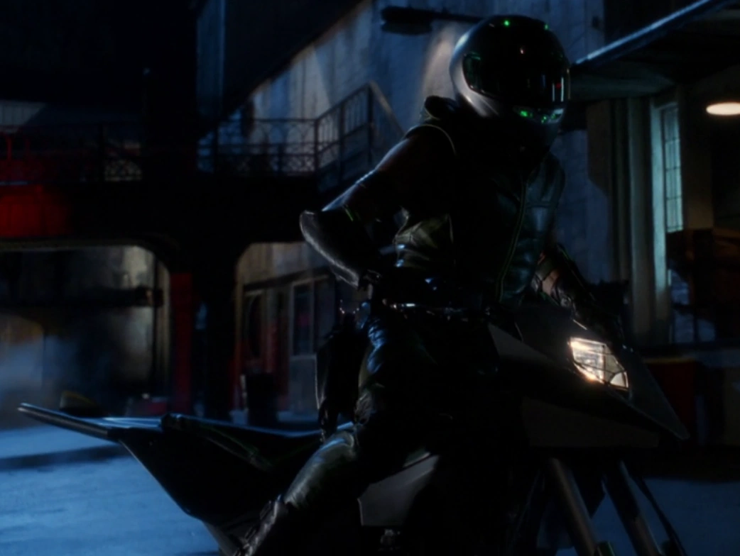 Green Arrow's motorcycle | Smallville Wiki | Fandom