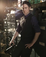 Aaron Ashmore | Smallville Wiki | Fandom