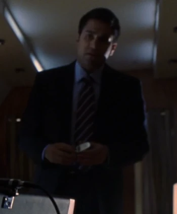 LuthorCorp Employee (Hypnotic) | Smallville Wiki | Fandom