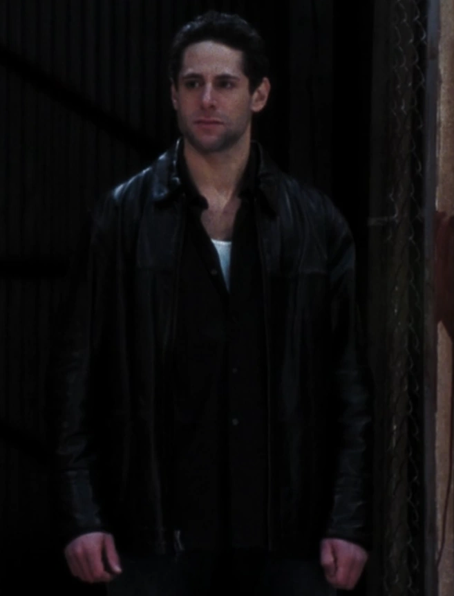 Guard 2 (Combat) | Smallville Wiki | Fandom