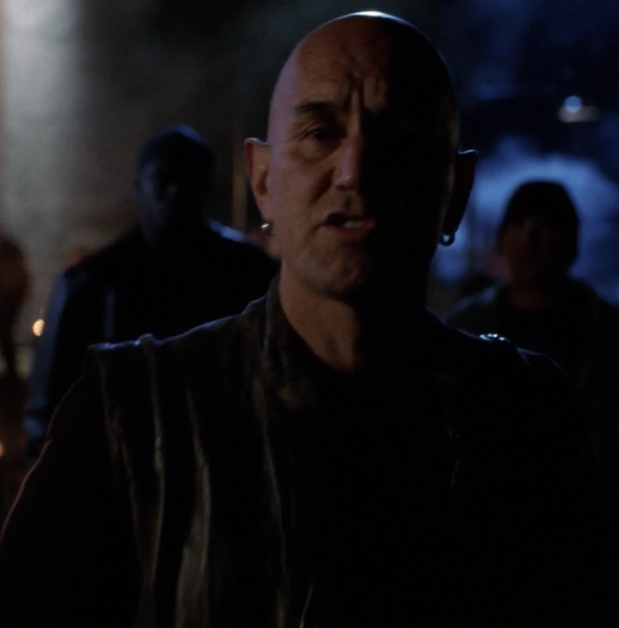 Earrings (Vengeance) | Smallville Wiki | Fandom