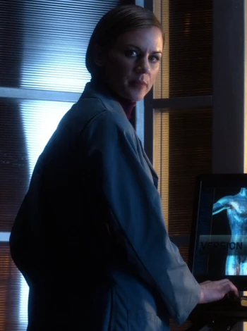 Female Technician (Power) | Smallville Wiki | Fandom