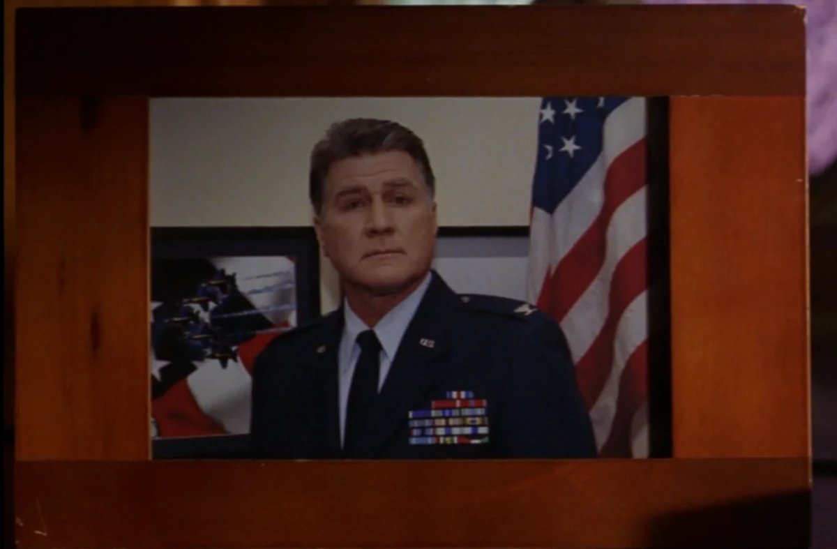 Colonel Duncan | Smallville Wiki | Fandom