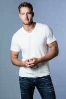 Justin Hartley | Smallville Wiki | Fandom