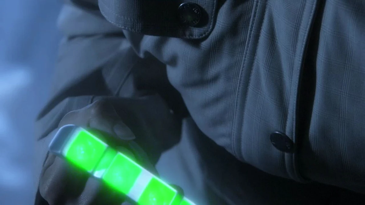 Kryptonite knuckle | Smallville Wiki | Fandom