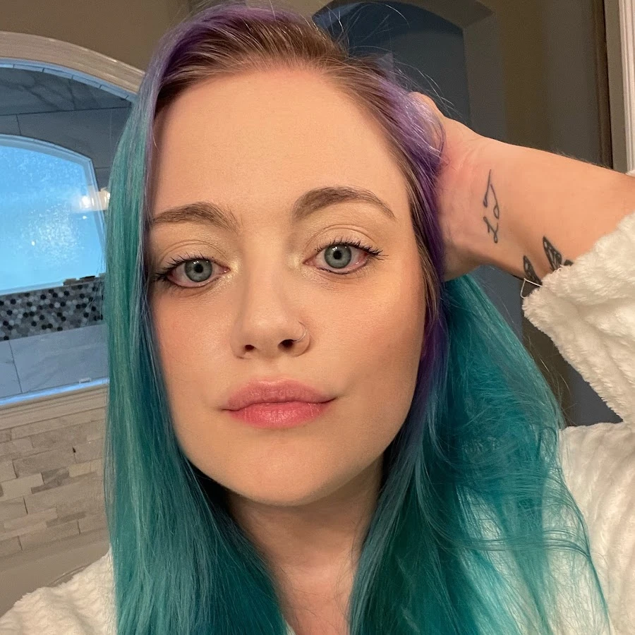 Audrey Thirtyacre | SuperMarioLogan Wiki | Fandom