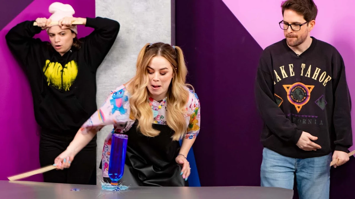 Challenge Pit Relay w/ Sarah Whittle | Smosh Wiki | Fandom