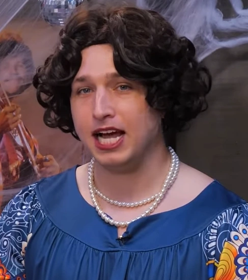 Aunt Carolyn | Smosh Wiki | Fandom