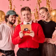 Smosh Reads Reddit Stories Live! | Smosh Wiki | Fandom