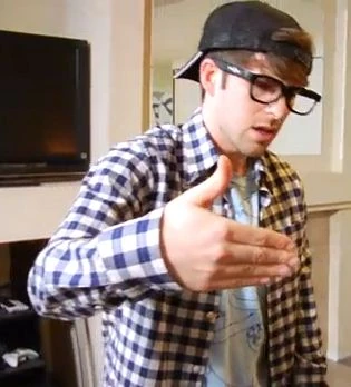 Guy Who Explains Every Joke (person) | Smosh Wiki | Fandom