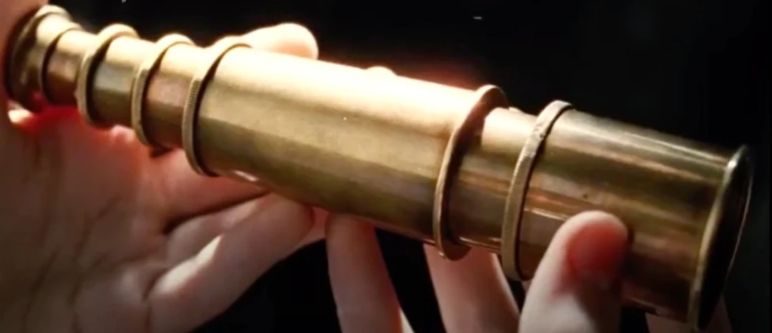 Lorgnette | Wiki Lemony Snicket | Fandom