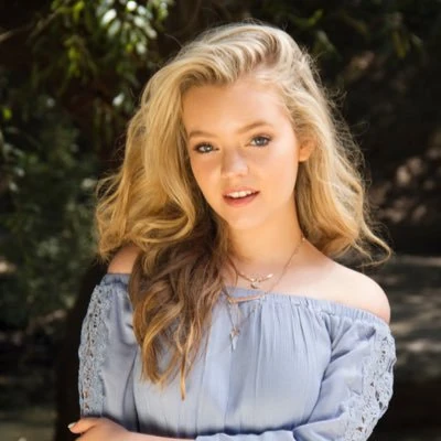 Isa Wright | SnitchSeekerRPG Wiki | Fandom