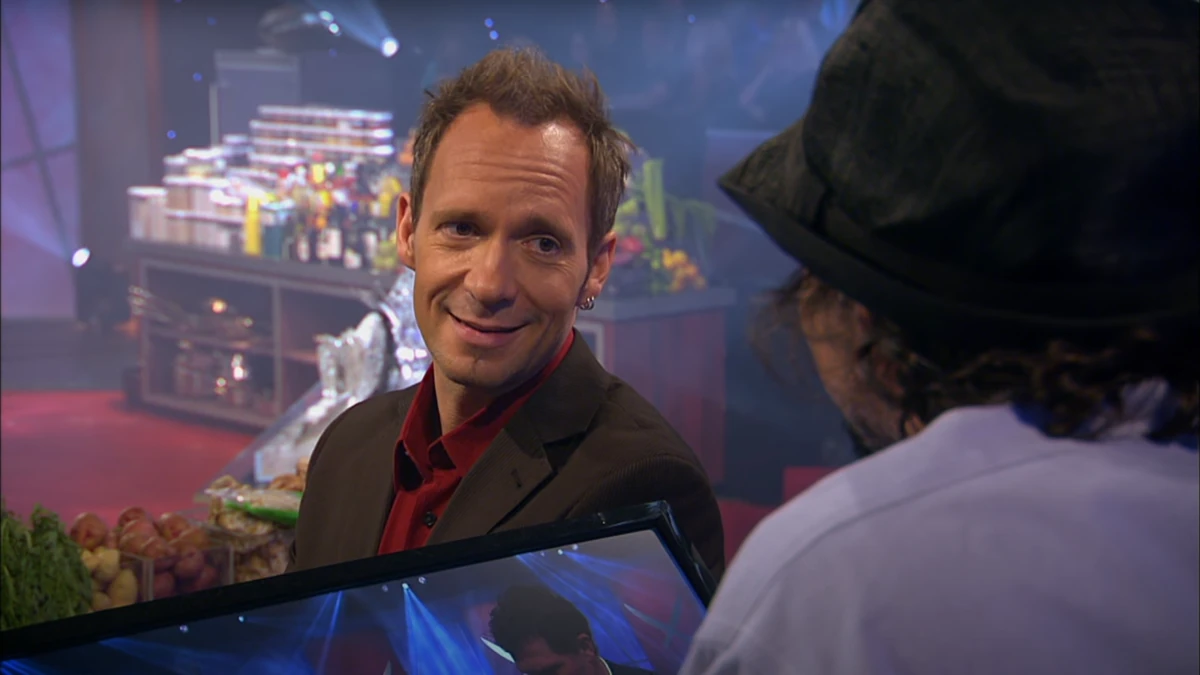 Sandra Orealia: Season 5, Episode 20: The Attack of Selena Gomez & the ...