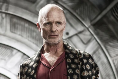 Snowpiercer Gilliam Grey