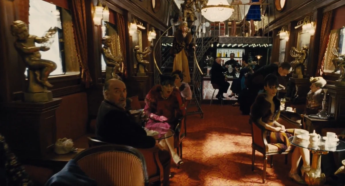 Lounge & Beauty Salon Section | Snowpiercer Wiki | Fandom
