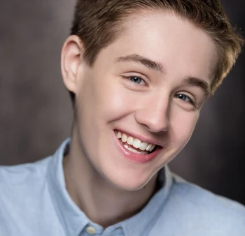 Archie Lyndhurst | So Awkward Wikia | Fandom