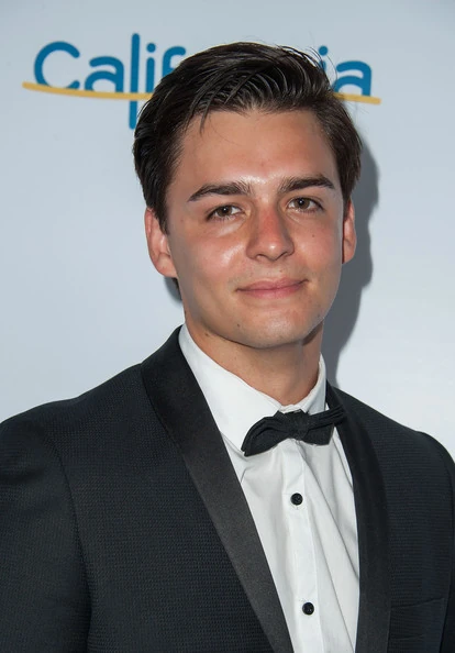 Zeke Kinski | Soap Opera Wiki | Fandom