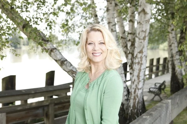 Liz Coleman | Soap Opera Wiki | Fandom