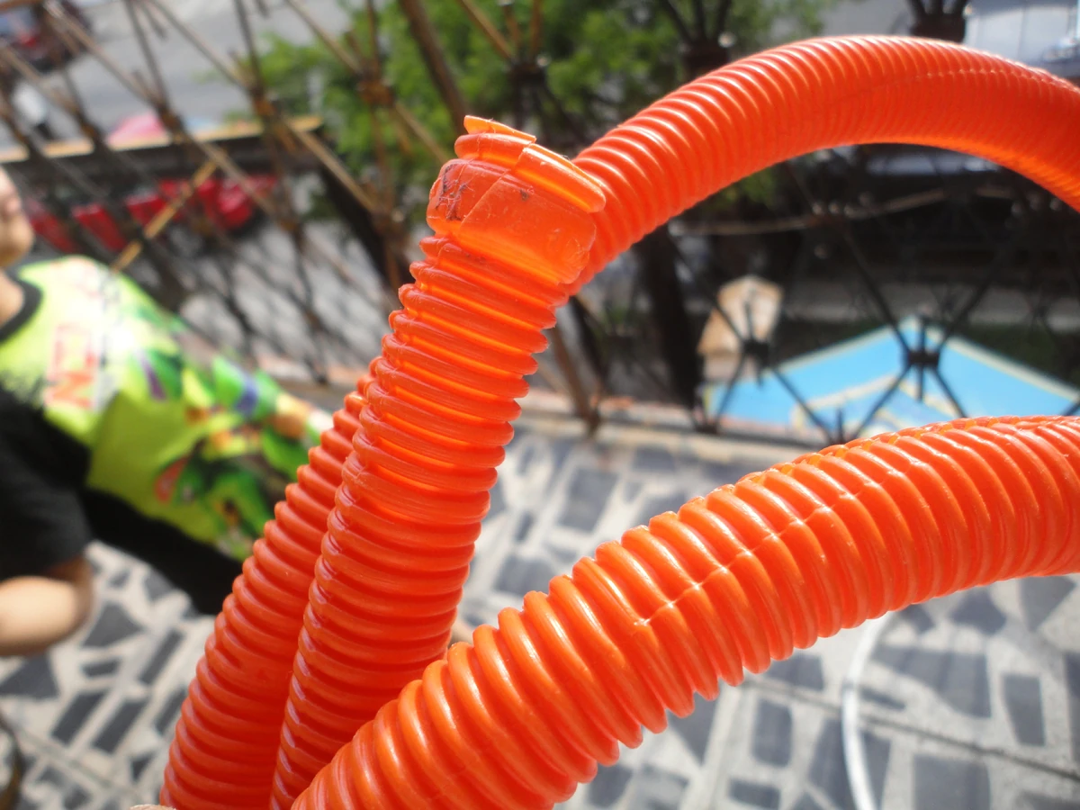 DIY RIBBED SLEEVE FOR TRAVEL HOOP by Rick Findley | Soap Bubble Wiki ...