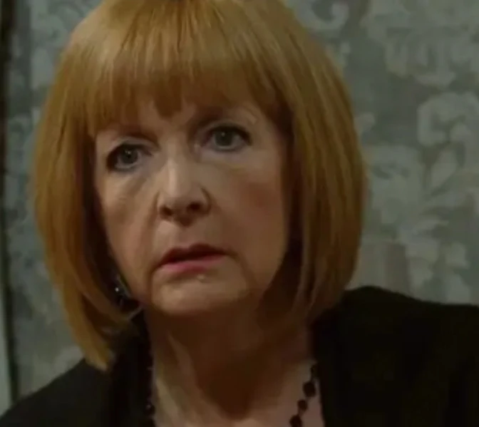 Val Pollard | SoapVerse Wiki | Fandom