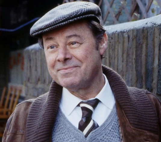 Arthur Fowler | SoapVerse Wiki | Fandom