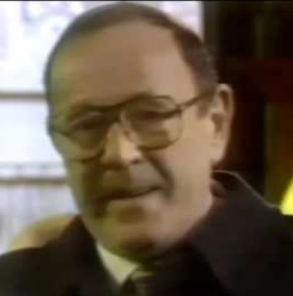 Frank Butcher | SoapVerse Wiki | Fandom