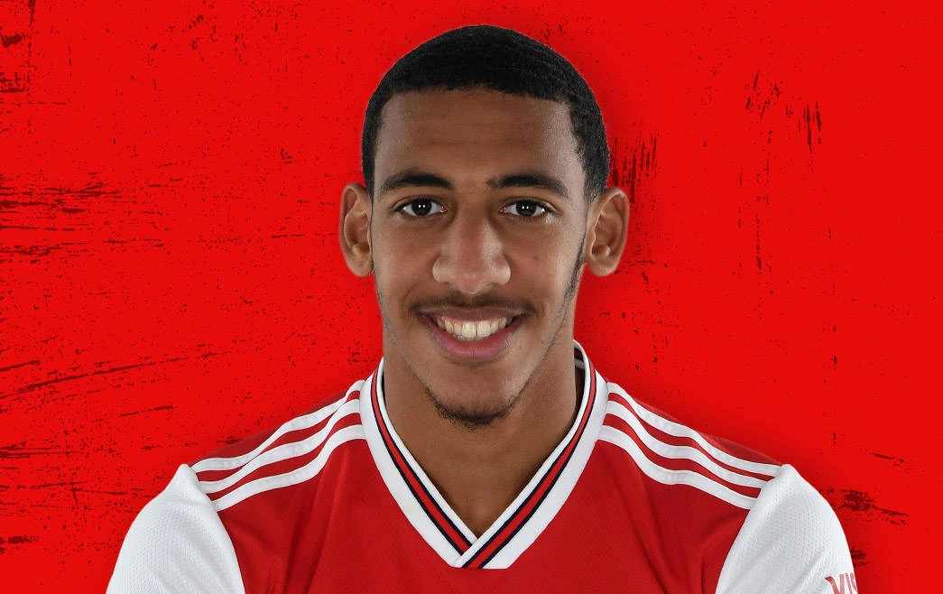 Dominic Thompson | Soccer World Wiki | Fandom