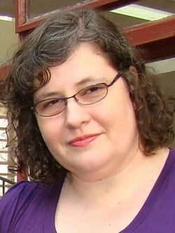 Helena Gomes | Livros Wiki | Fandom