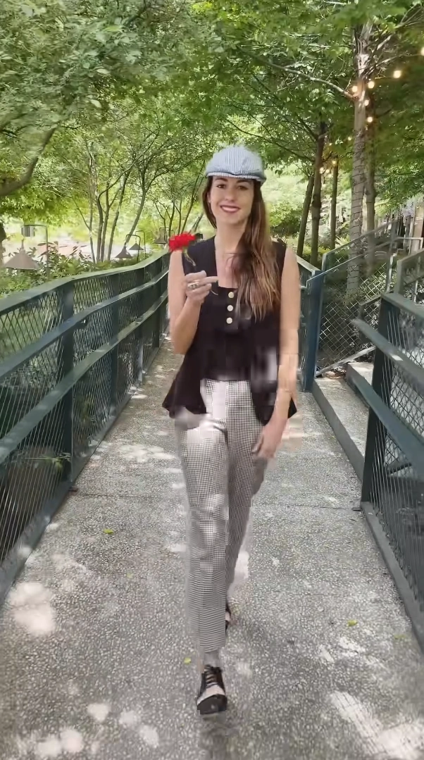 Madrid (Cosiendo y Cantando) | Wiki Sofía Ellar | Fandom