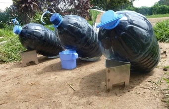 how to boil water in plastic bottle