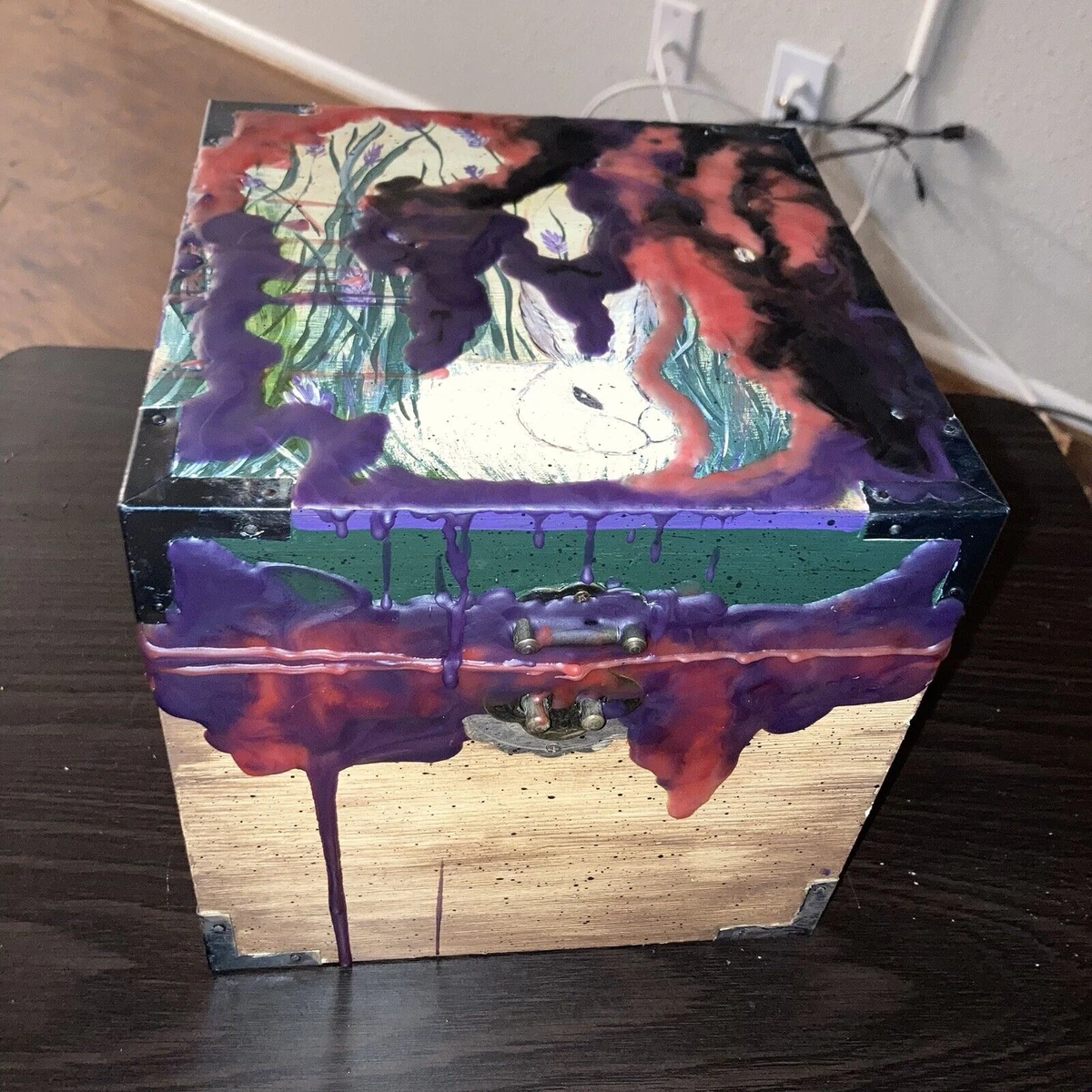 Dybbuk Box Spirit Vessel Follow the White Rabbit Demon Trapped Inside ...