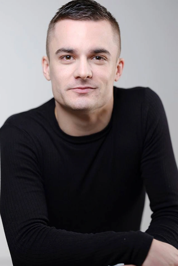 Liam Riddick | Sonic the Hedgehog Cinematic Universe Wiki | Fandom