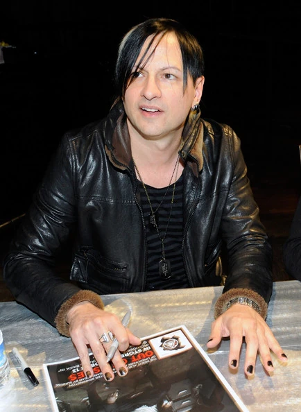 Amir Derakh | Sonic Wiki | Fandom