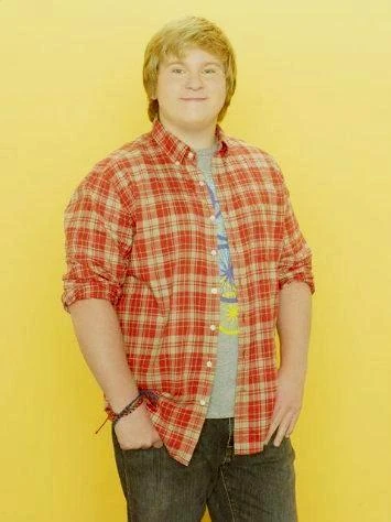 Grady Mitchell | Wiki Sunny entre Entrelas | Fandom