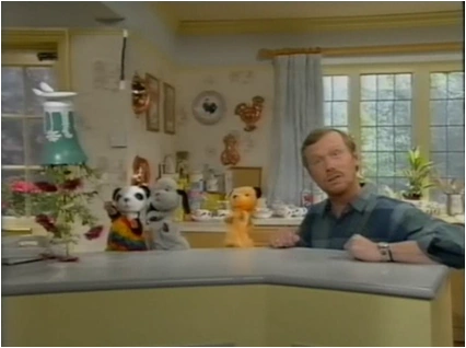 Back to Front | Sooty Database Wiki | Fandom