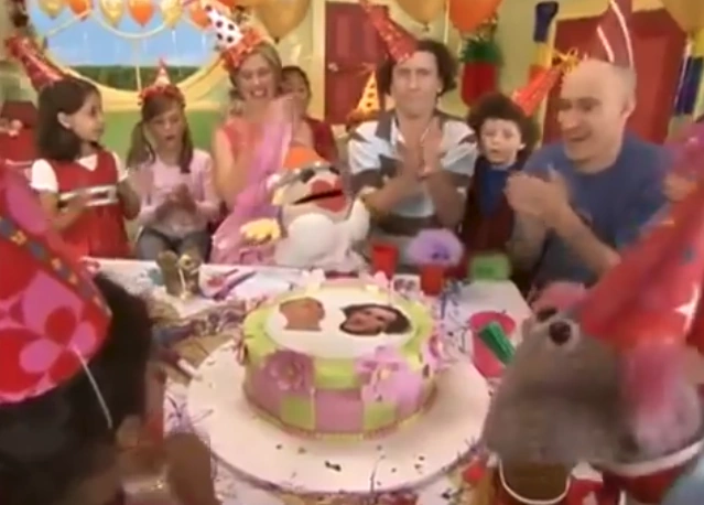 Sound Ideas, CHILDREN, CROWD - SMALL STUDIO AUDIENCE OF CHILDREN: BIG ...