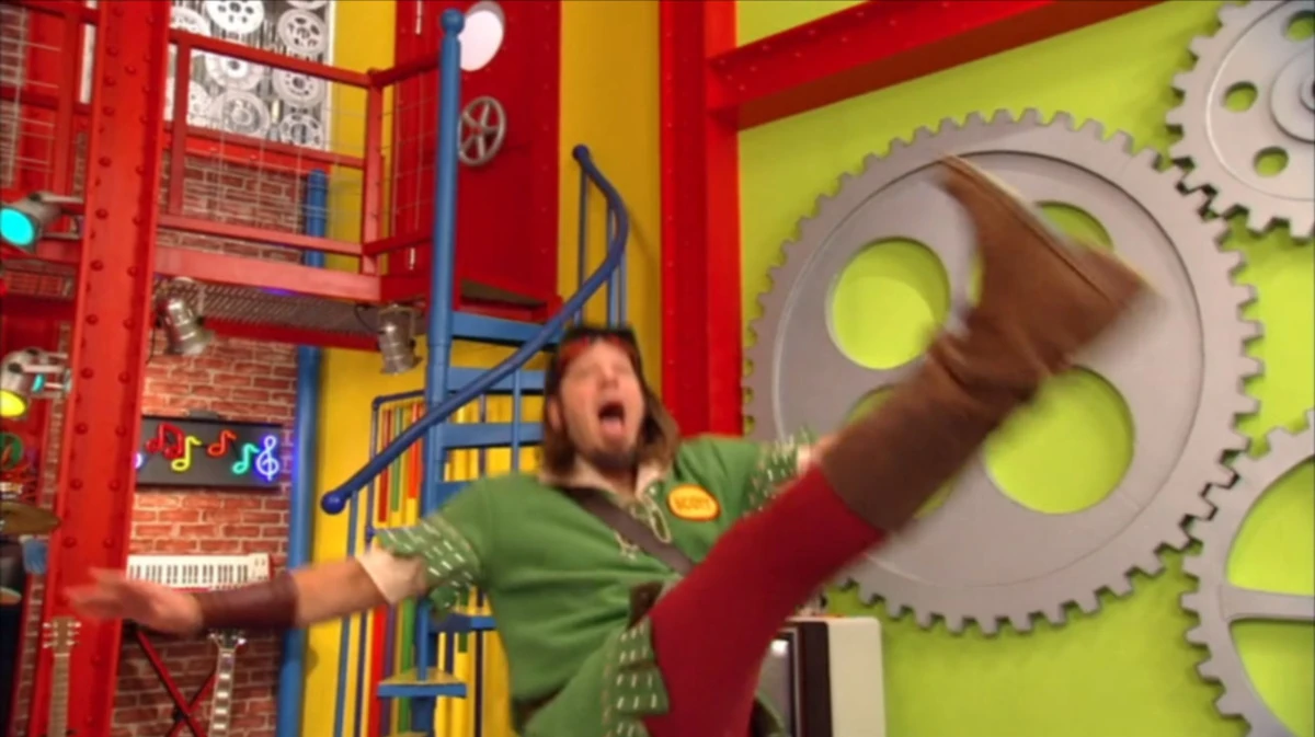 Sound Ideas, WHISTLE, SLIDE - SLIDE DOWN, VERY QUICK | Soundeffects ...