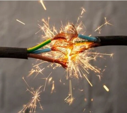 SKYWALKER, ELECTRICITY - SINGLE SPARK CHIRP 02 | Soundeffects Wiki | Fandom