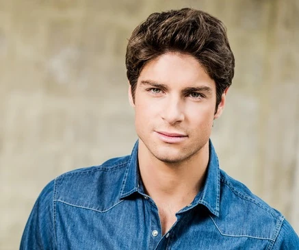 Tom Devos | Wiki Sous le Soleil | Fandom