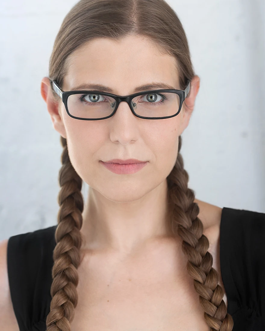 Laura Post | Space Love Wiki | Fandom