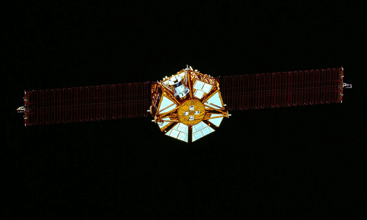 Space Flyer Unit | Spacecraft Wiki | Fandom