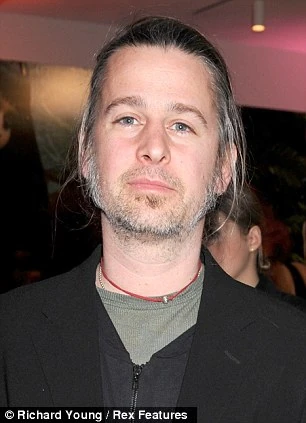 Similarities between The Beatles and The Spice Girls continued | Spice ...