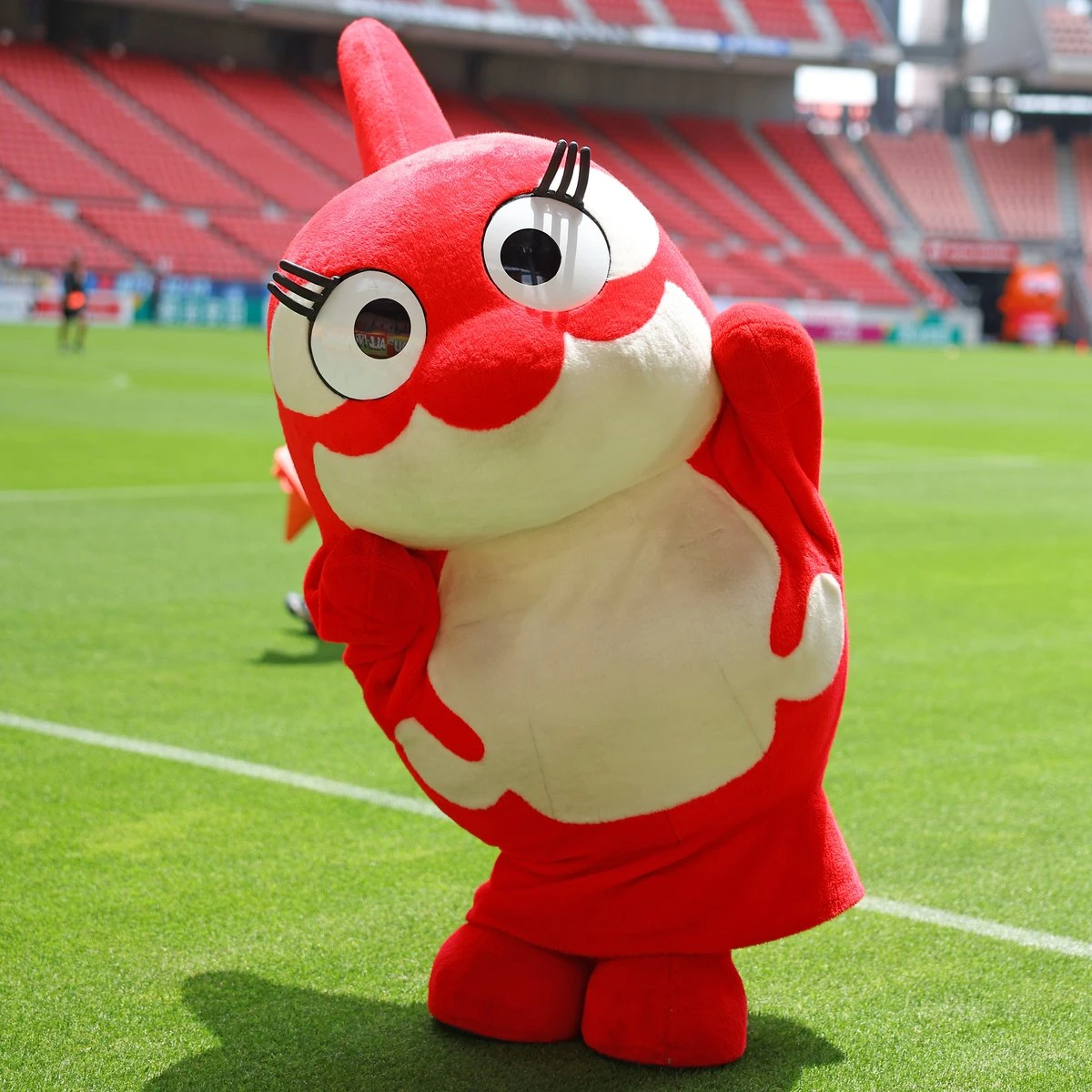 Grara (Nagoya Grampus) | SportsMascots Wikia | Fandom