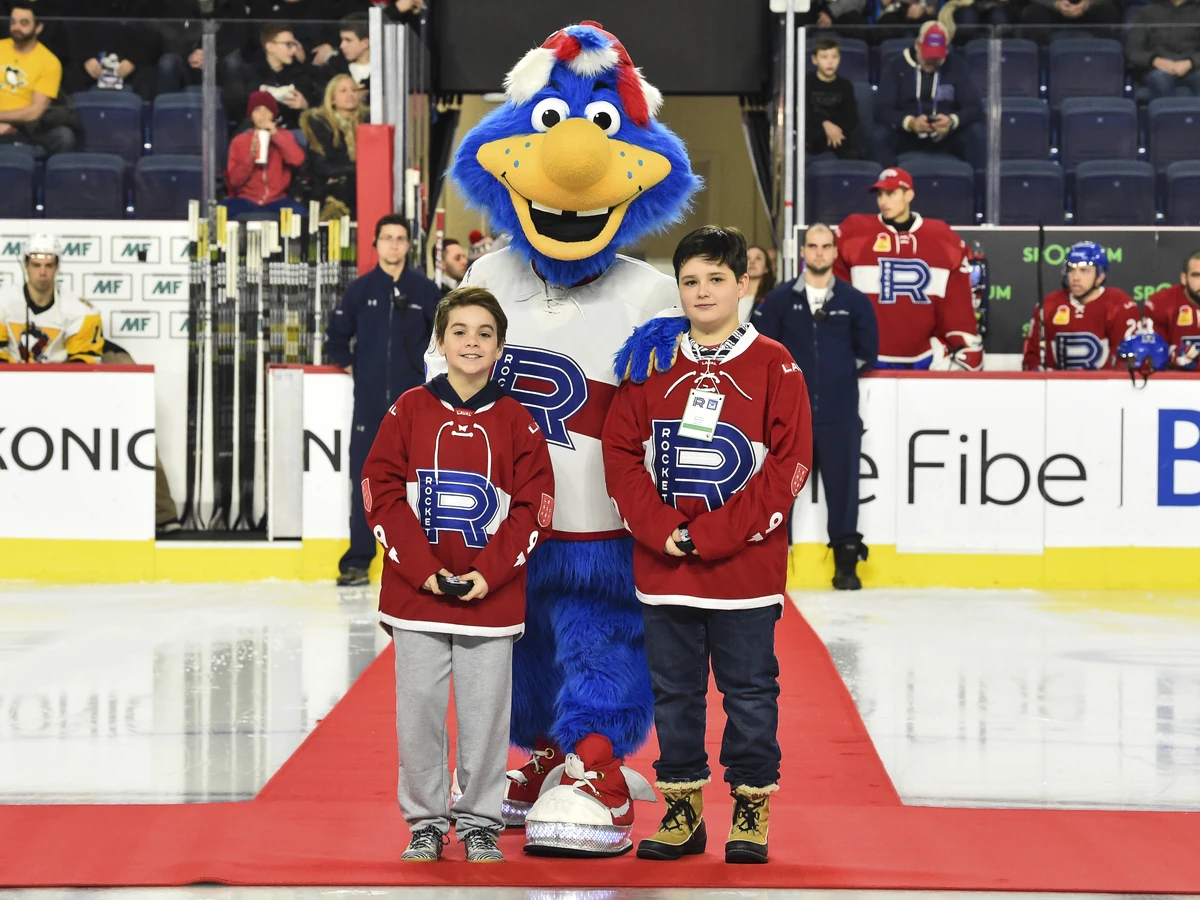 Cosmo (Laval Rockets) | SportsMascots Wikia | Fandom