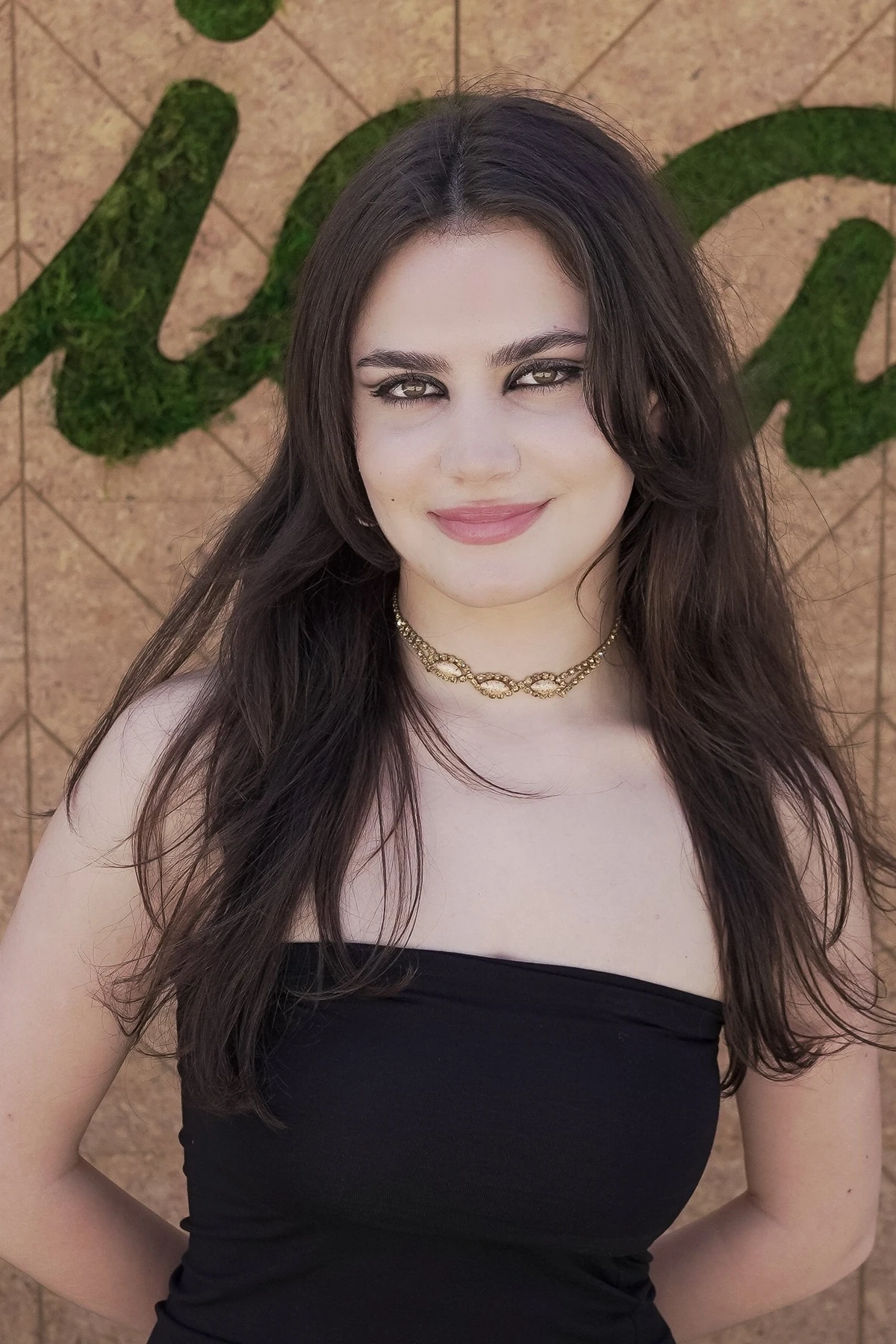 Emma Busse | Spotify Wiki | Fandom