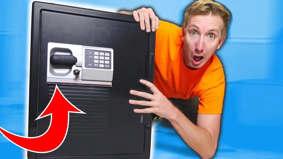 I Found an Abandoned SAFE | Spy Ninjas vs Project Zorgo Wiki | Fandom