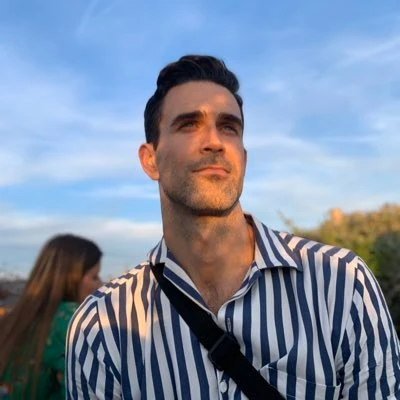 Grant Sloss | Emily in Paris Wiki | Fandom