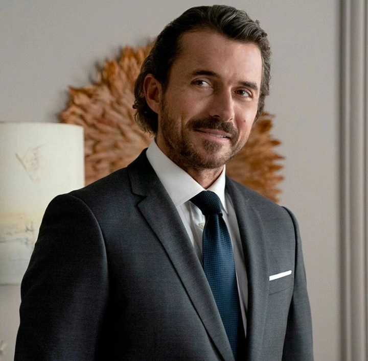 Antoine Lambert | Emily in Paris Wiki | Fandom